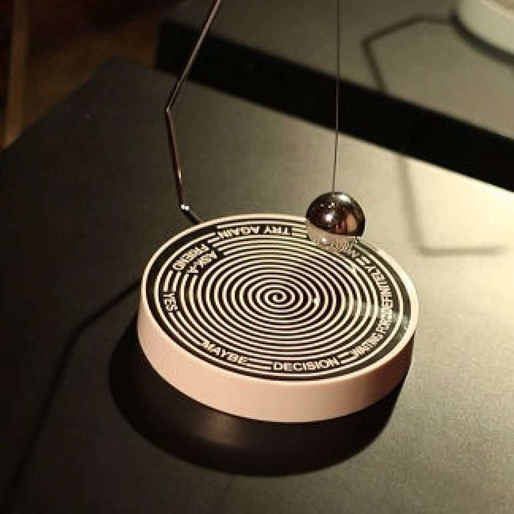 Magnetic Decision Maker